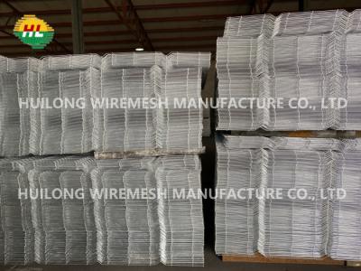China Aperture Size 50x200mm Welded Mesh Fence 6 Ft For School Sports Field Stadium for sale