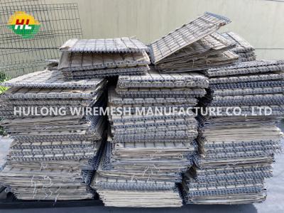 China Heavy Galvanized Hesco Defensive Barriers 4mm 50x50mm Wall for sale