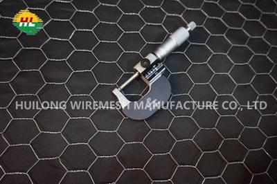 China Lightweight Galvanised Hexagonal Netting 48 Inches X 50 Feet X 1 Inch Mesh for sale