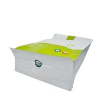 China Custom Printed 15kg 20kg Dog Cat Litter Pet Treat Pet Snack Food Packaging Bag With Zipper and Window for sale