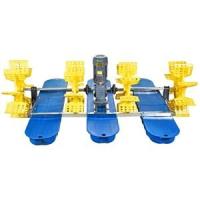 China 230v Fish Farm Aerator Aquaculture Machine 1HP 2HP 3HP Long Arm Paddle Wheel Aerator for sale