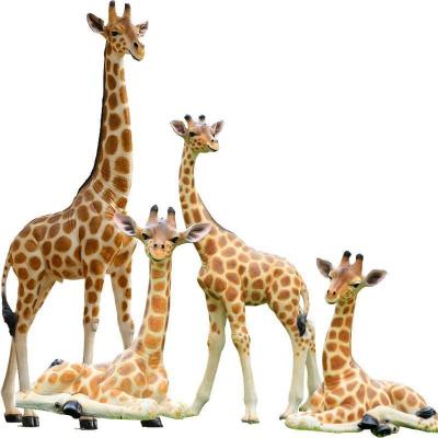 China Outdoor Garden Lawn Resin Art Sculpture Giraffe Ornament 300cm Height for sale