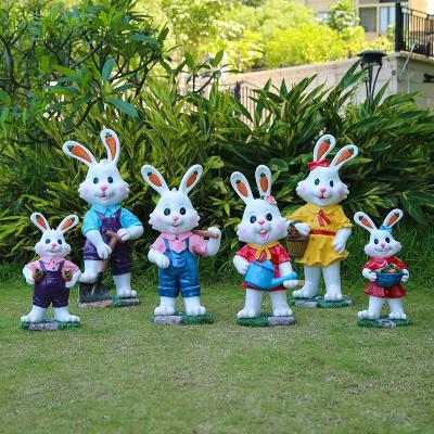 China Fiberglass Rabbit Sculpture Group Outdoor Garden Decoration for sale