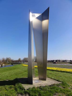 China Outdoor Garden Decorative Metal Art Sculptures Crafts 8000mm Height for sale