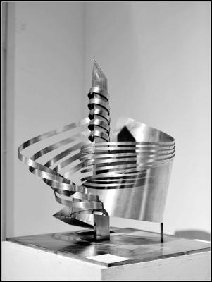 China Interior Space Abstract Sculpture Polishing Stainless Steel Materials for sale