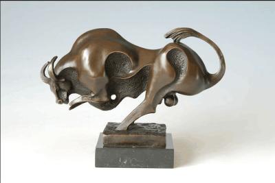 China Custom Wire Animal Sculptures For The Garden , Surface Brushed Bronze Deer Statue for sale