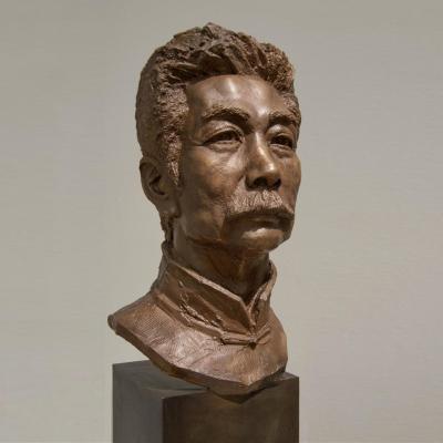 China Hand Forged Bronze Statue Sculpture ,  Surface Brushed Self Portrait Sculpture for sale