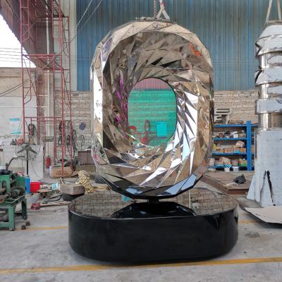 China Abstract metal sculpture diamond glazed patio exhibition hall decorated with stainless steel crafts for sale