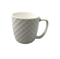 China Honeycomb Point Height 9cm White Ceramic Mugs With FDA Certificate for sale