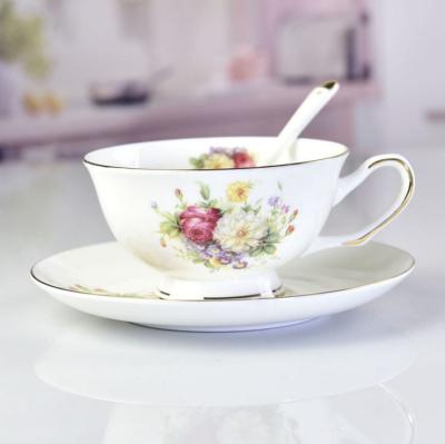 China 10oz 220ml Ceramic Cup and Saucer Set with Golden Lace Design for Cafe Hotel Use for sale