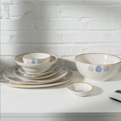 China Customized Embossed Hand Painted Dinnerware Sets Multi Colored Ceramic 10 Inch for sale