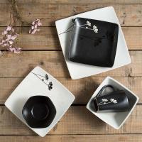 China Hand Painted White Embossed Porcelain Stoneware Dinnerware Set AB Grade Custom Color for sale