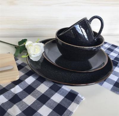 China LFGB Certified Reactive Glazed Black Porcelain Dinner Set 16 Piece Stoneware for sale