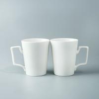 China Large Capacity 575ml Plain Ceramic Coffee Mugs , 20 Oz White Coffee Mugs for sale