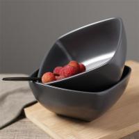 China Matte Glazed Black Ceramic Serving Bowls 3000pcs MOQ Durable Restaurant Grade for sale