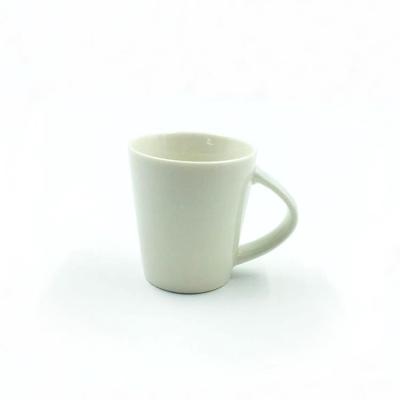 China V Shaped 5oz 150ml White Pottery Coffee Mugs For Cappuccino for sale