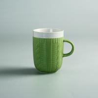 China 9oz two-tone cable knit design embossed ceramic coffee mug for sale
