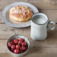 China Irregular Ice Crackle Ceramic Glaze Milk Coffee Round Mug With Handle for sale