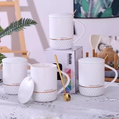 China Nordic Style Ceramic Coffee Mug 450ml with Gold Spoon Cover and Sticker for sale