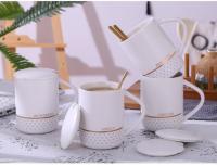 China Nordic Style Ceramic Coffee Mug 450ml with Gold Spoon Cover and Sticker for sale