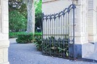 China Black Decorative Metal Garden Gates Anti Corrosion For Park / Green Areas for sale