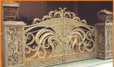 China Black Custom Wrought Iron Gates Ornamental Iron Doors Easily Assembled for sale