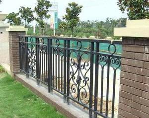 China Anti Rust Decorative Iron Fence Panels Cast Iron Railing Multi Design for sale