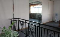 China Hot Dipped Galvanized Exterior Wrought Iron Stair Railings , Cast Iron Handrail for sale