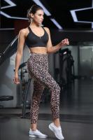 China Adjustable Running Sports Bra Keyhole In The Back For Airflow for sale