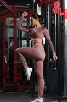 China Muscular Build Compression Long Sleeve Top Extra Stretch Quad Friendly for sale
