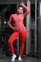 China Long Sleeve Shirt With Pocket Moisture Wicking Thumbholes High Intensity Gym Sessions for sale