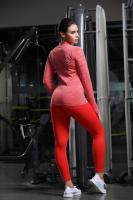 China Long Sleeve Shirt With Pocket Moisture Wicking Thumbholes High Intensity Gym Sessions for sale