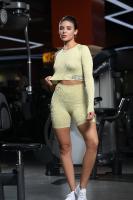 China Ladies' Ribbed Long Sleeve Crop Top Slim Fit Breathable Fabric For Running And Hiking for sale