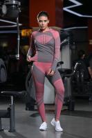 China Running Top With Hood Lightweight Moisture Wicking & Thumbholes for sale