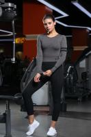 China Cropped Long Sleeve Shirt  Tight Fit Muscle Recovery & Sweat Wicking Fabric for sale
