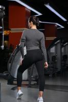 China Cropped Long Sleeve Shirt  Tight Fit Muscle Recovery & Sweat Wicking Fabric for sale