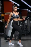 China Capri Leggings 4-Way Stretch No See Through Chafe Free Design for sale