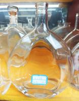 China Empty Transparent 500ml 700ml 750ml XO Brandy Glass Bottles Acceptable Customer's Logo for sale