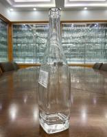 China Brandy XO Luxury Cognac Glass Bottle 700ml Directly Produced with Glass Base Material for sale