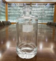 China 750ml Super Flint Jersey Glass Liquor Bottle with Cork Eco-friendly and Customizable for sale