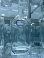 China 500ml 750ml 1000ml Flint Glass Vodka Brandy Bottle Custom Spirit Vodka Glass Bottle for sale