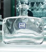 China 100ml 200ml 375ml 500ml 750ml 1000ml Clear Glass Bottle for Whiskey Vodka Brandy Gin for sale