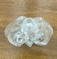 China Customized 500ml 700ml 750ml Flint Glass Vodka Bottles with Hot Stamping Surface for sale