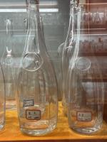 China Custom Whiskey Vodka Brandy Spirit Glass Bottle in 375ml 500ml 700ml 750ml 1000ml for sale