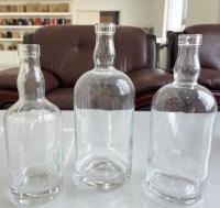 China Clear Glass 750ml Bottle for Spirits Brandy Gin Rum Tequila and Vodka in Glass Products for sale