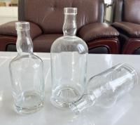 China Clear Glass 750ml Bottle for Spirits Brandy Gin Rum Tequila and Vodka in Glass Products for sale