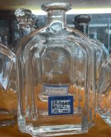 China 350ml 500ml 700ml 750ml Glass Bottle for Vodka Brandy Whiskey Sleek and Elegant Design for sale