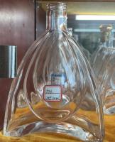 China 350ml 500ml 700ml 750ml Glass Bottle for Vodka Brandy Whiskey Sleek and Elegant Design for sale