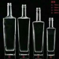 China Elegant Design 750 ml Liquor Glass Bottle with Sample Provided and Glass Base Material for sale