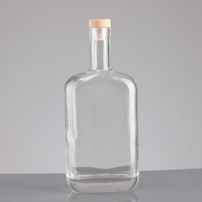 China 750ml 620g Flint Square Engraved Glass Wine Spirit Bottle with Exquisite Craftsmanship for sale